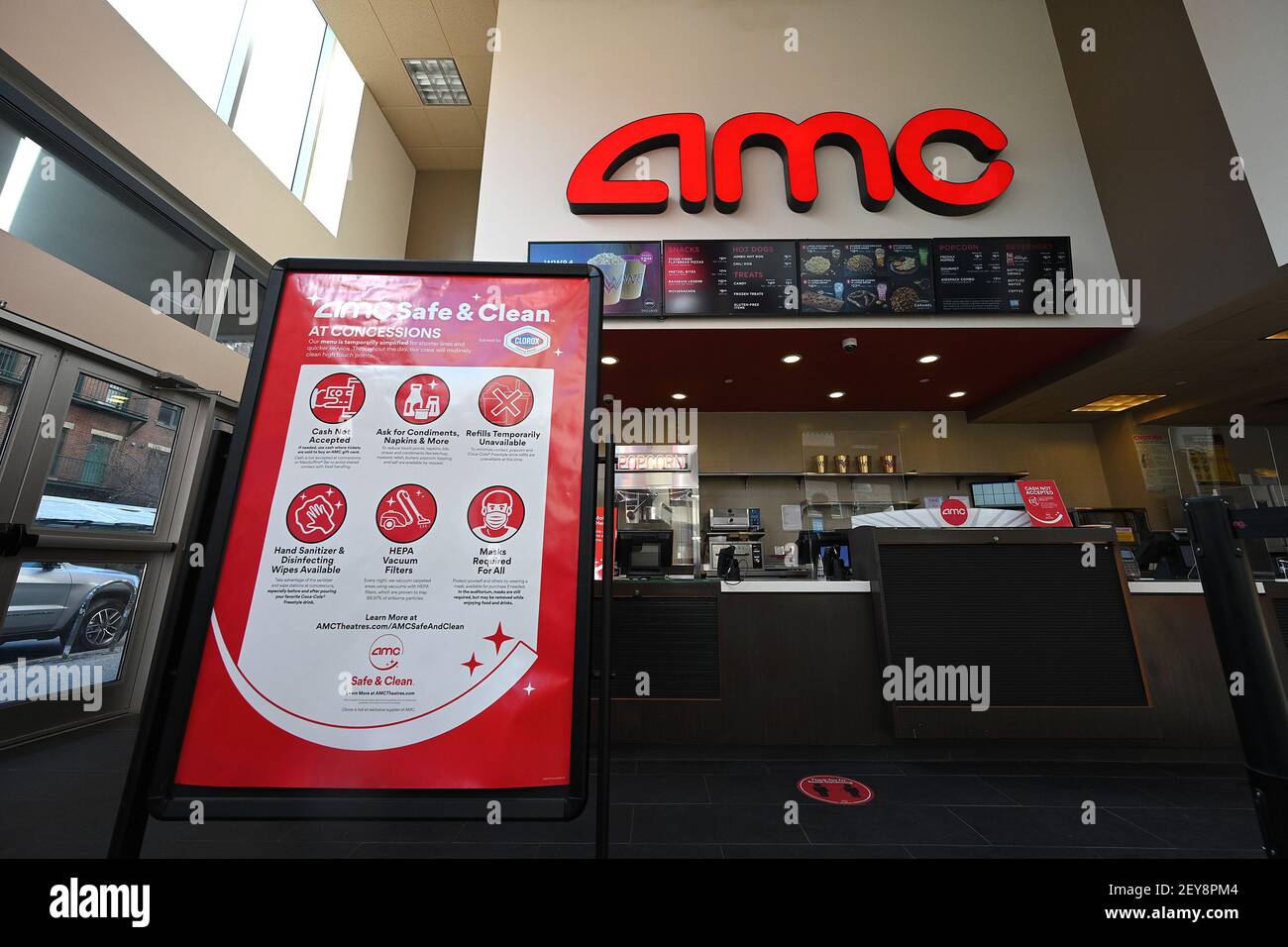 Cinema Theater Lobby High Resolution Stock Photography and Images - Alamy