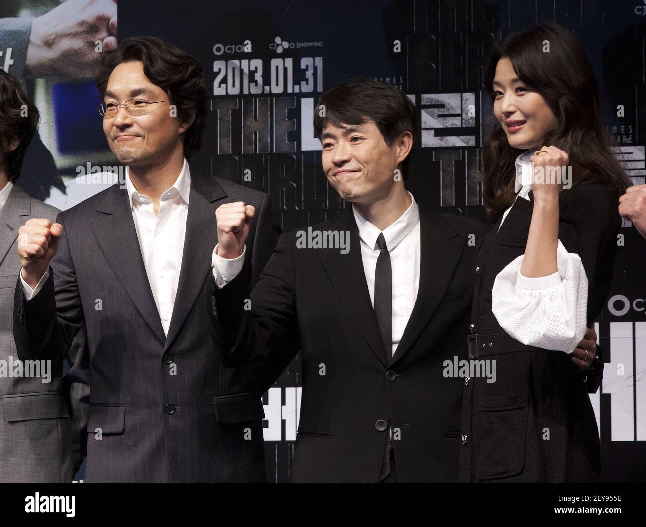 23 January 2013 - Seoul, South Korea - (L to R) South Korean actor Han ...
