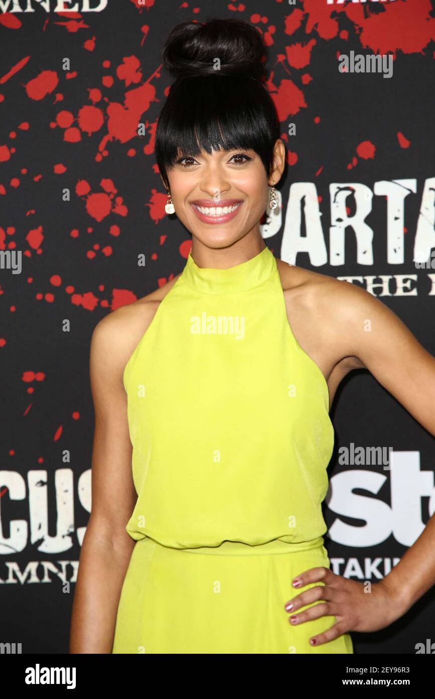 Cynthia addai robinson premiere spartacus war hi-res stock photography ...