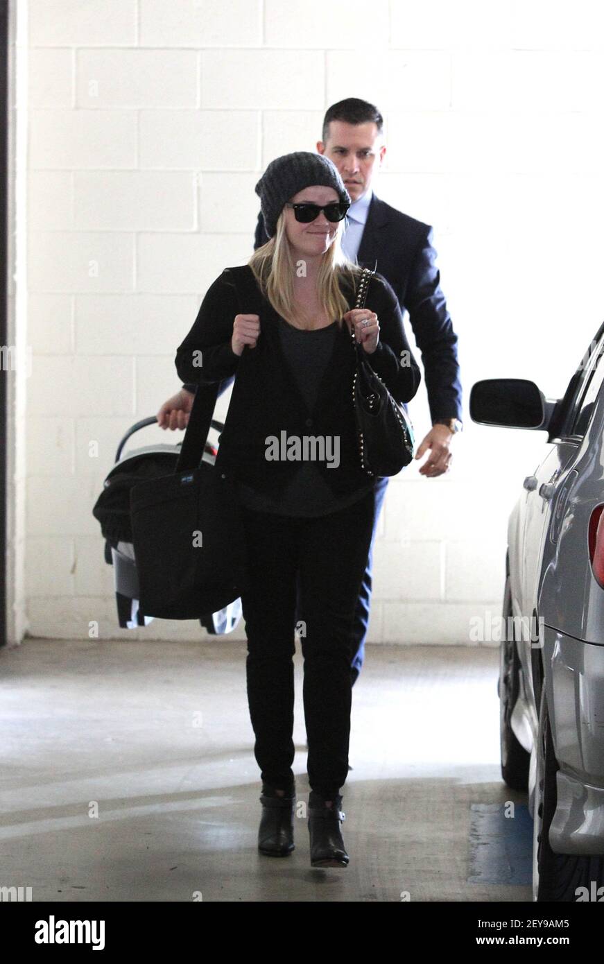 29 January 2013 - Los Angeles, CA - Reese Witherspoon & hubby Jim Toth ...