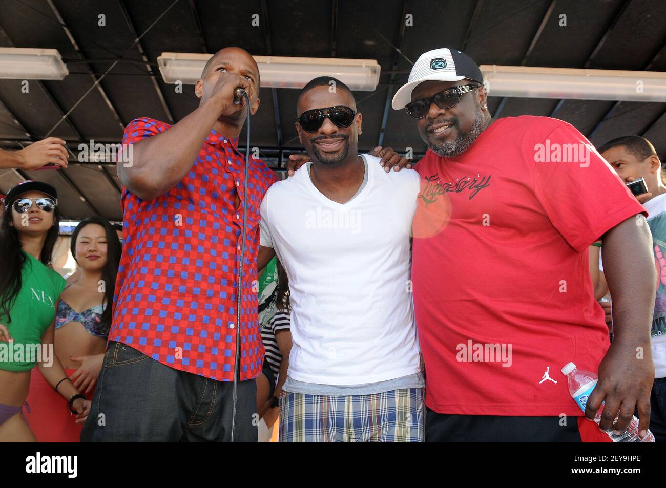 09 February 2013 - Miami, FL - Jamie Foxx, DJ Irie and Cedric the ...