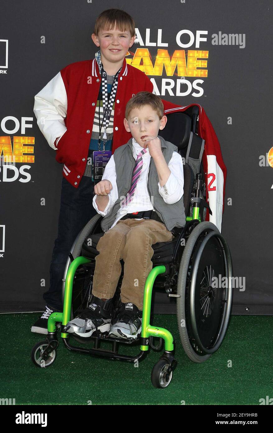 09 February 2013 - Santa Monica, California - Cayden Long and Connor ...