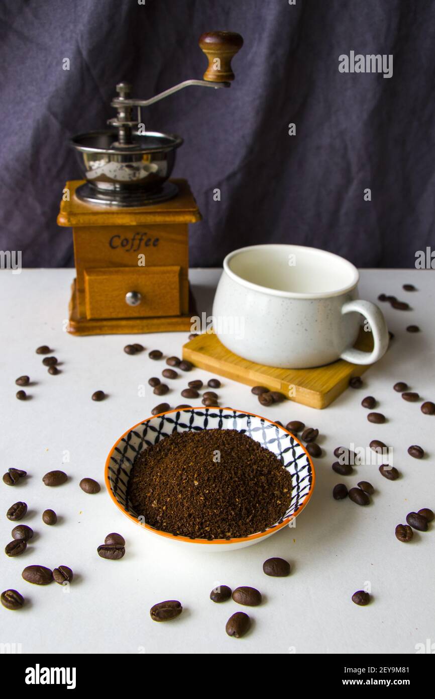 Coffee cafetiere and filter hi-res stock photography and images - Alamy
