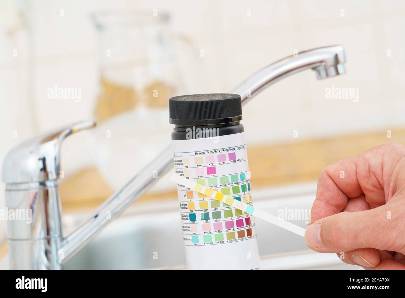 Water quality measurement hi-res stock photography and images - Alamy