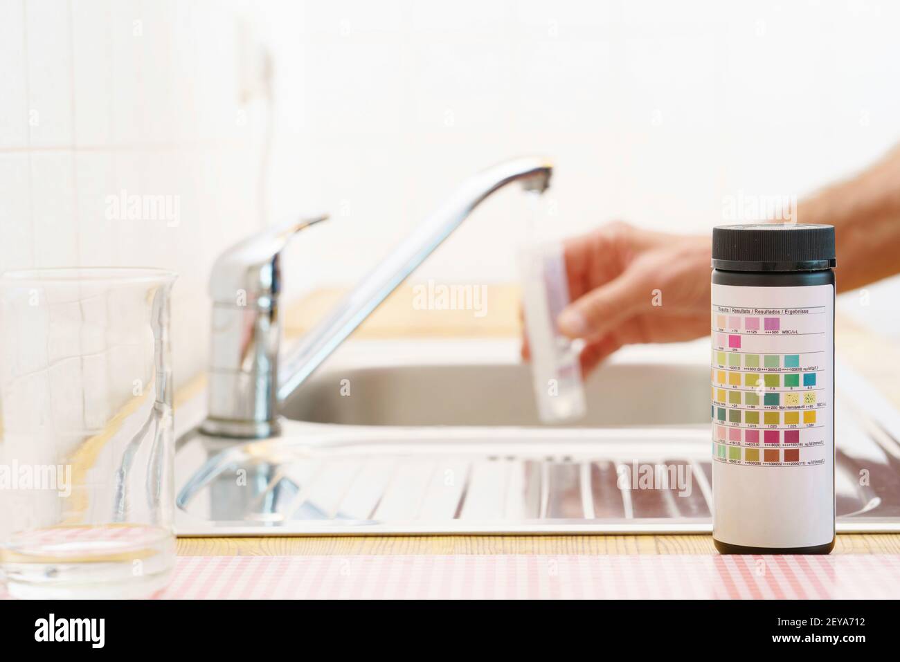 Water quality measurement hi-res stock photography and images - Alamy