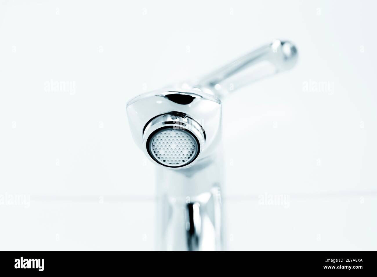 One tap sink hi-res stock photography and images - Alamy