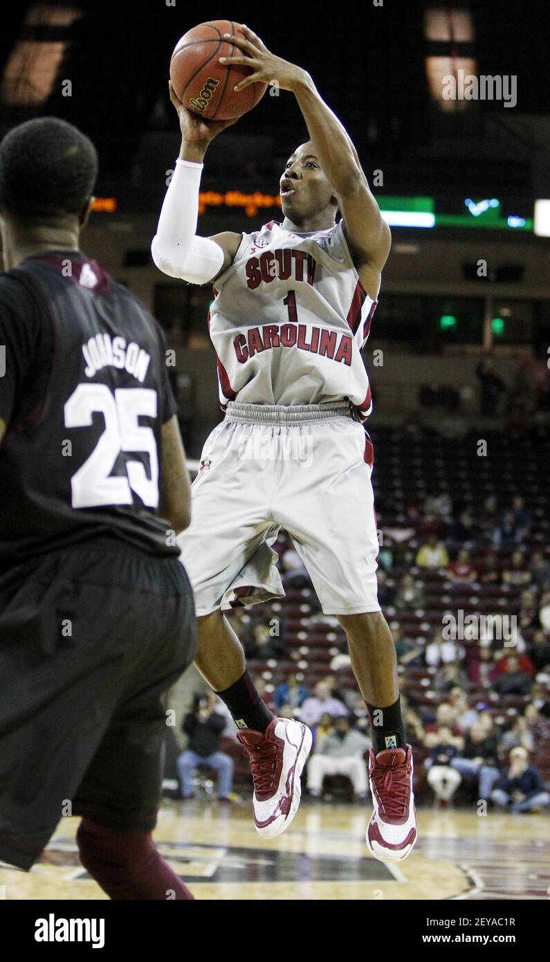 South Carolina's Brenton Williams scores on a jumper in the first period against Mississippi ...