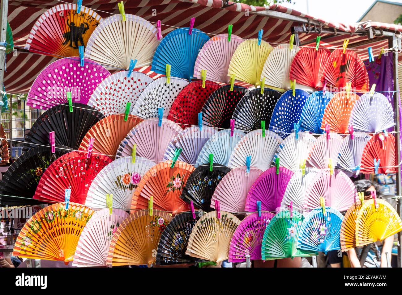 Open air flea market hi-res stock photography and images - Alamy
