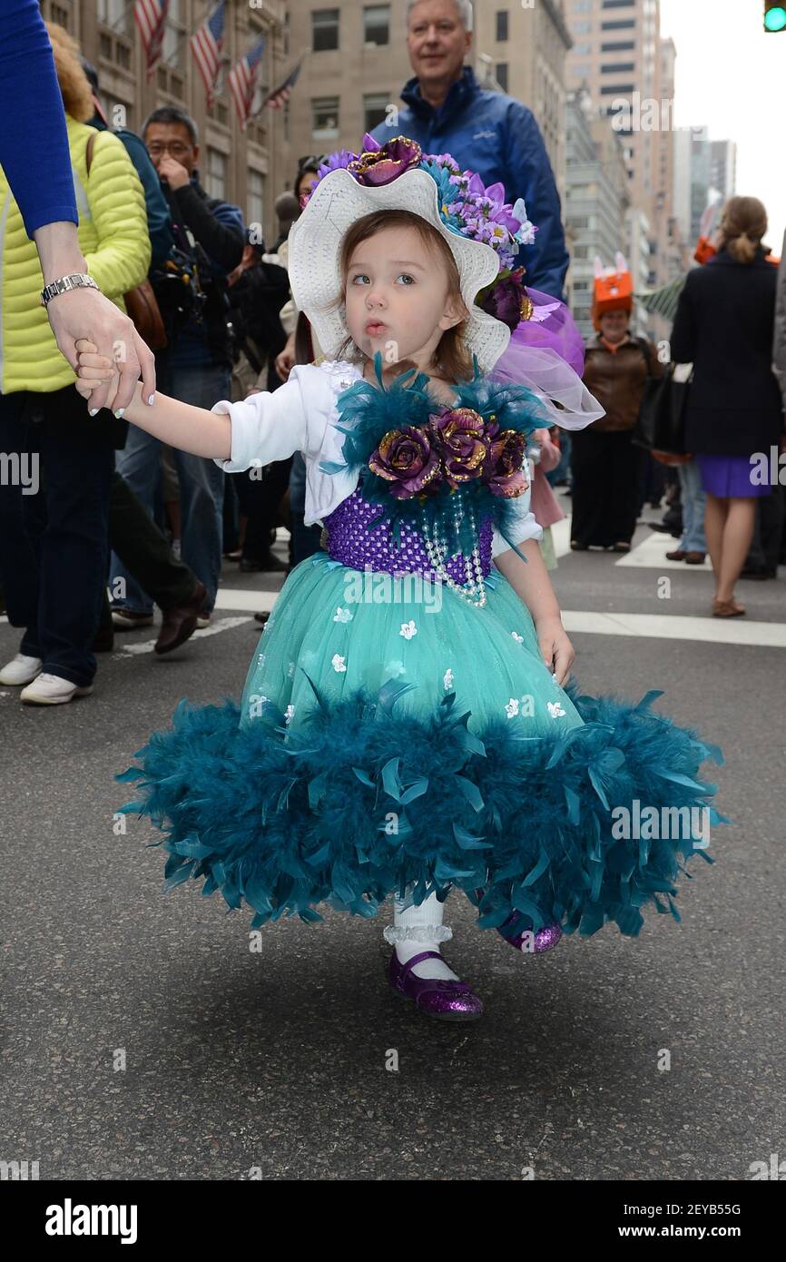 Janice Miller plays with her 2 year old daughter, Angelina, during the ...