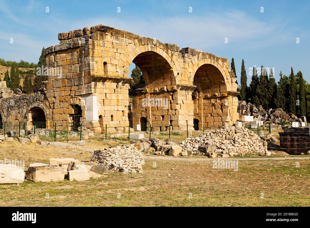 Anatolia pamukkale the roman temple Stock Photo - Alamy