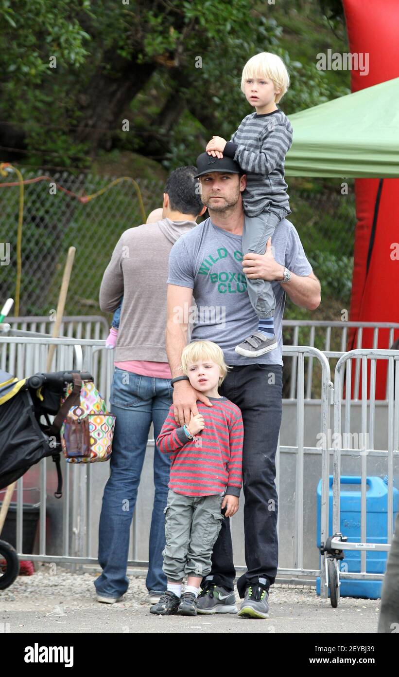Naomi Watts and Liev Schreiber treat their two boys Alexander and ...