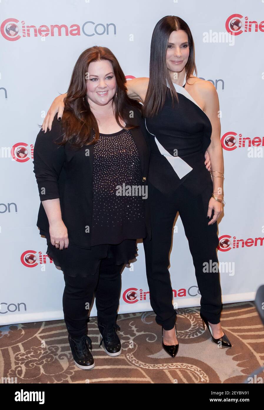 Melissa Mccarthy And Sandra Bullock