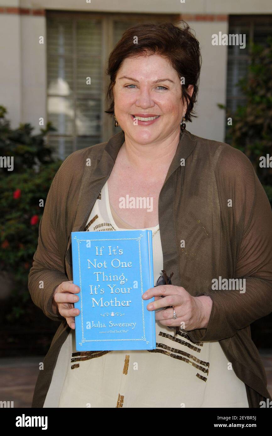 Julia sweeney High Resolution Stock Photography and Images - Alamy