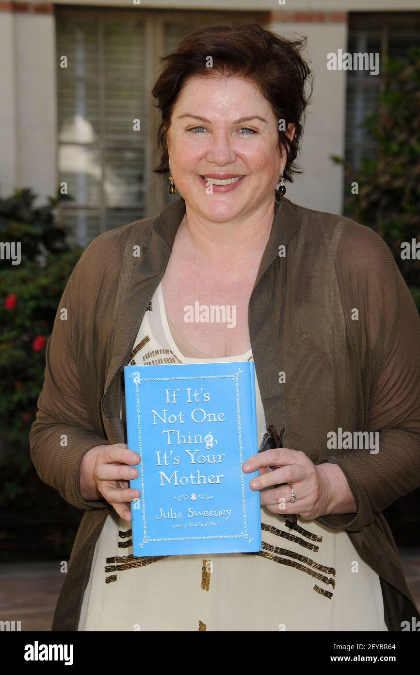 Julia sweeney High Resolution Stock Photography and Images - Alamy
