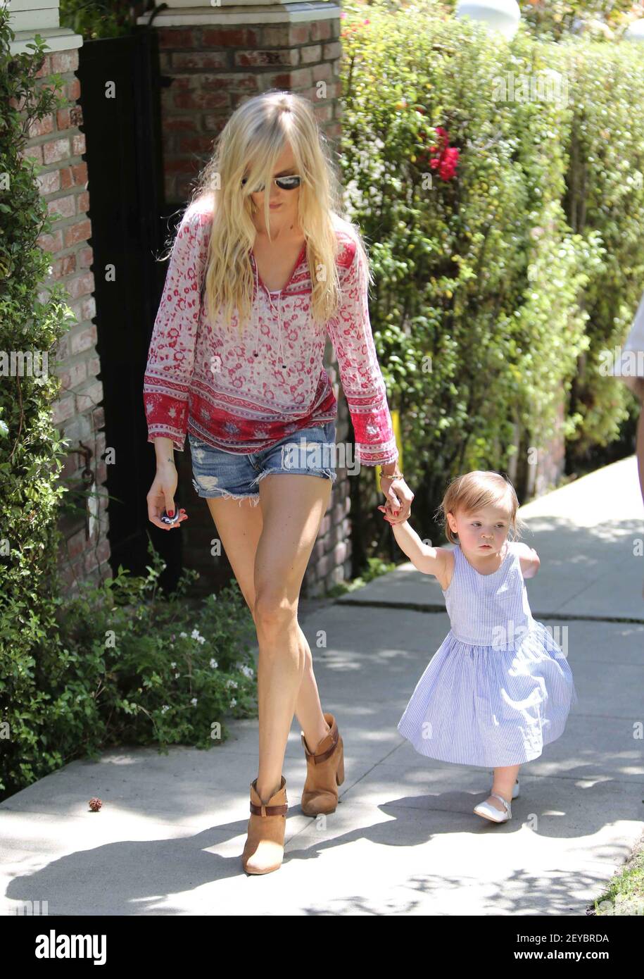 Kimberly Stewart Benicio Del Toro