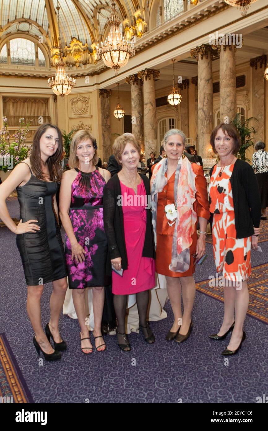 Justine Travers, Gail Travers, Beth Travers, Gloria Duffy, Nancy ...