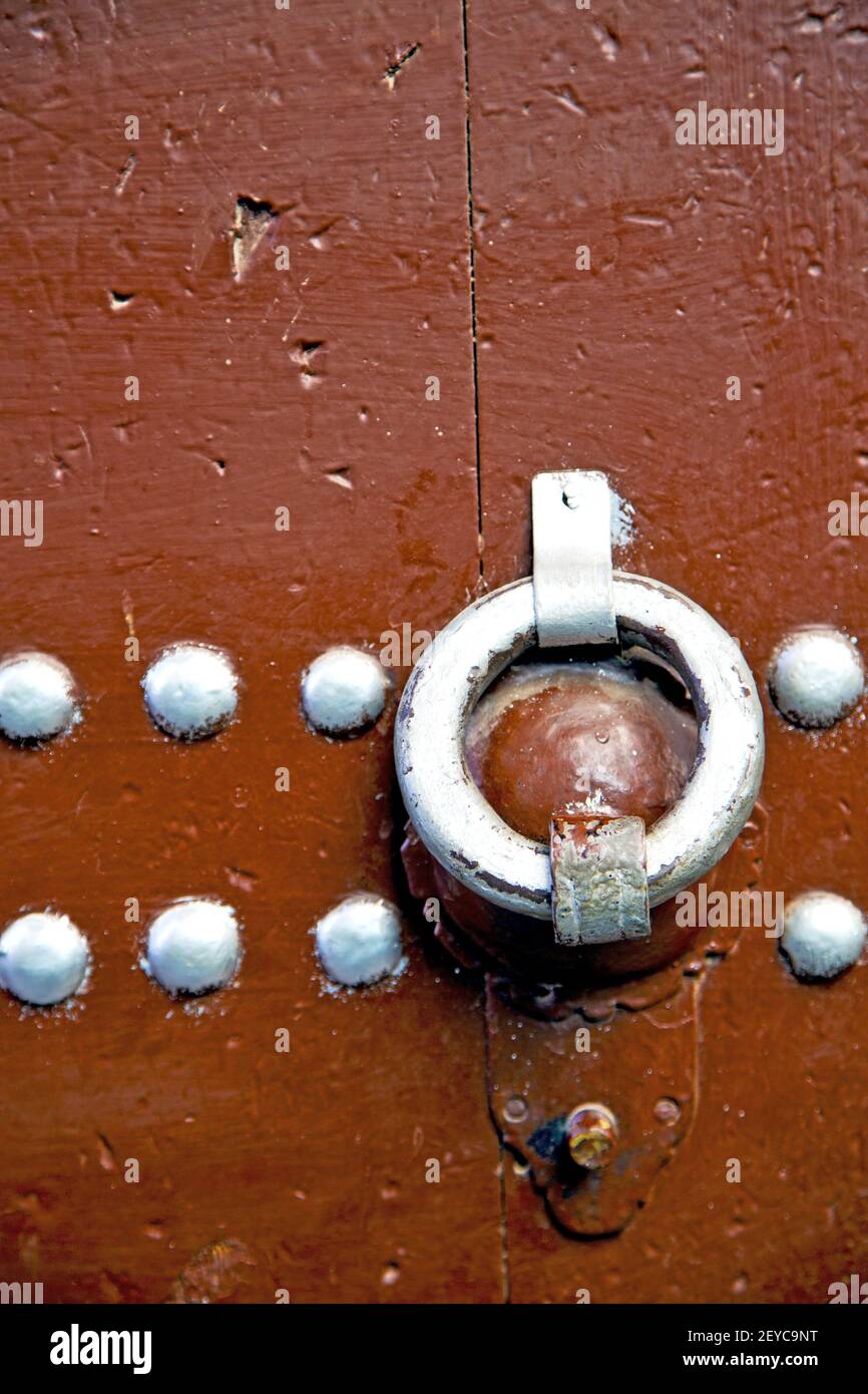 Rusty brown in africa the old wood and safe padlock Stock Photo - Alamy