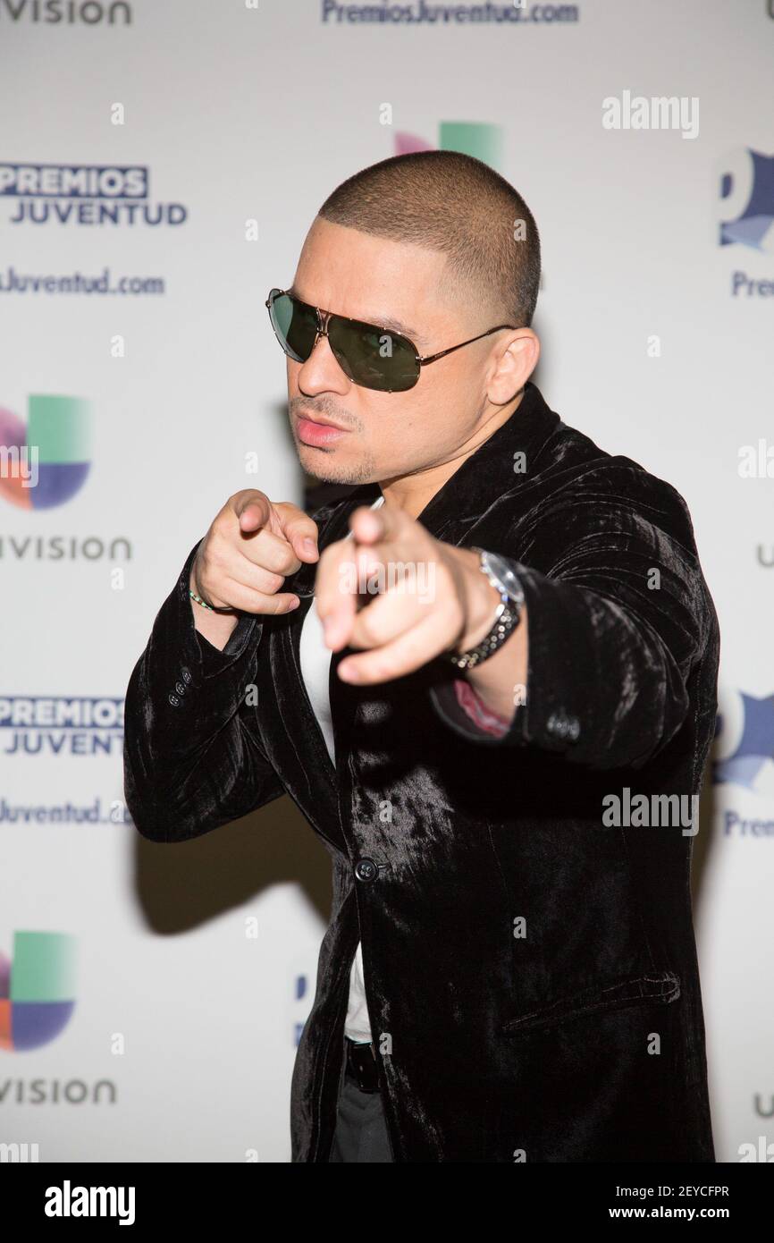 Larry Hernandez Logo