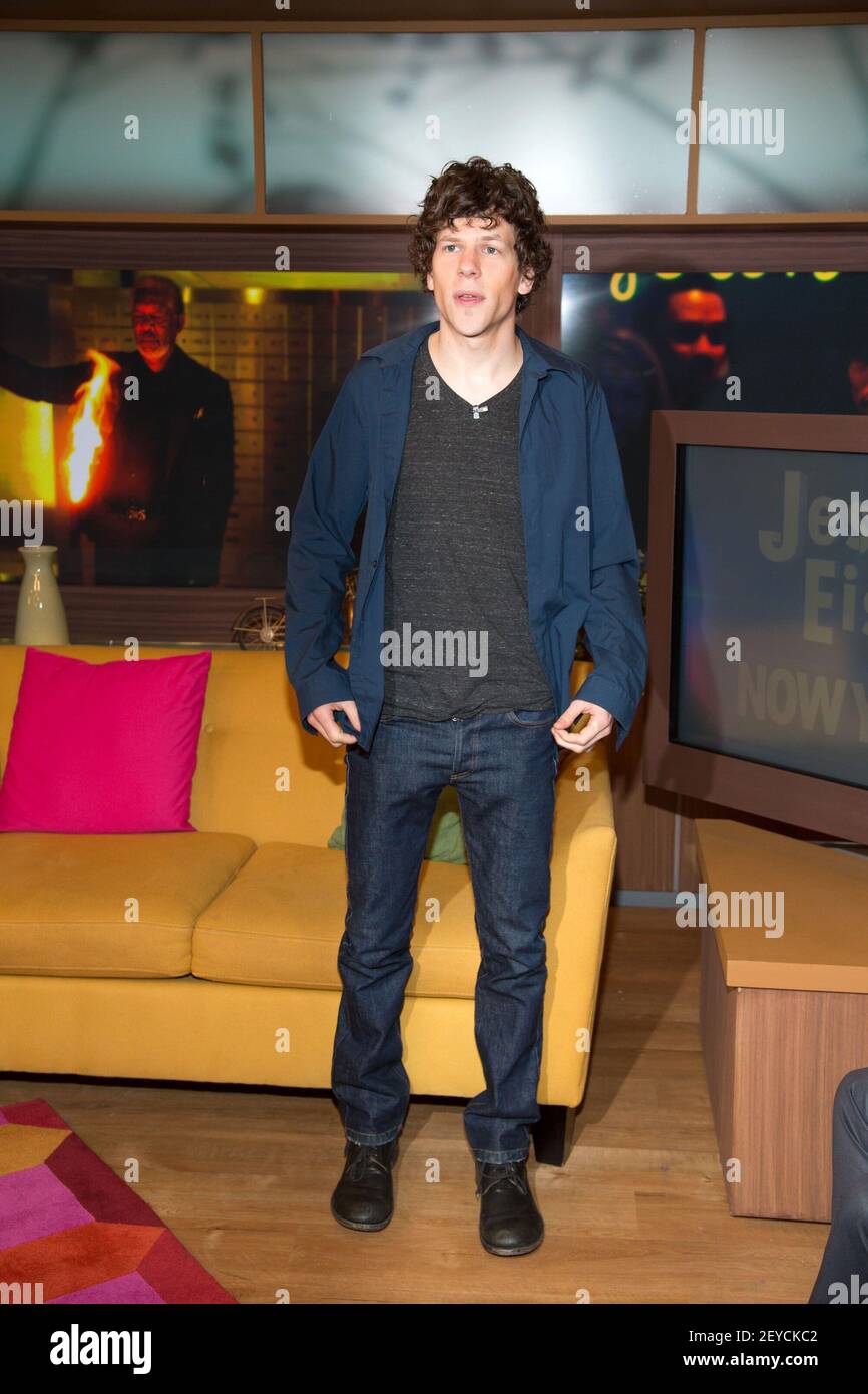 MIAMI, FL - MAY 14: Jesse Eisenberg visit Univision's Despierta America ...