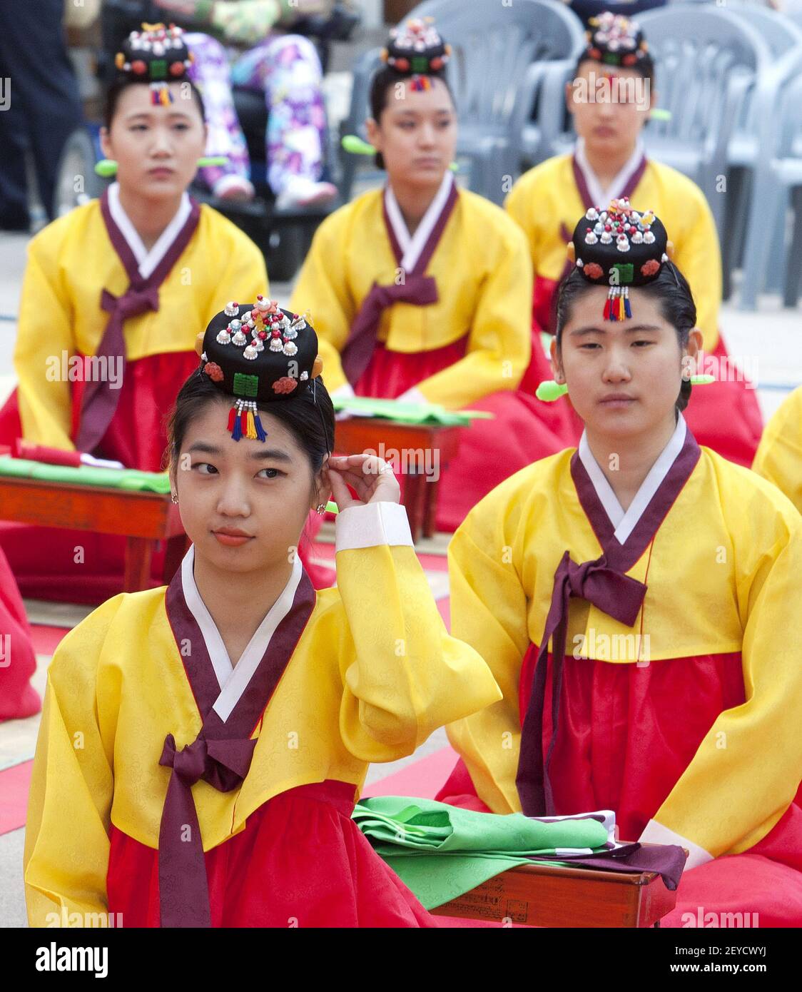 20 May 2013 - Seoul, South Korea : South Korean and foriener Girls ...