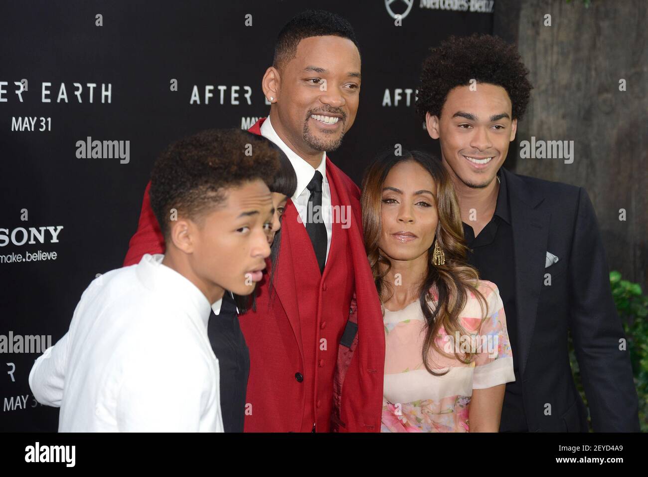 (L-R) Jaden Smith, Willow Smith, Will Smith, Jada Pinkett Smith and Trey Smith attend the US Red ...