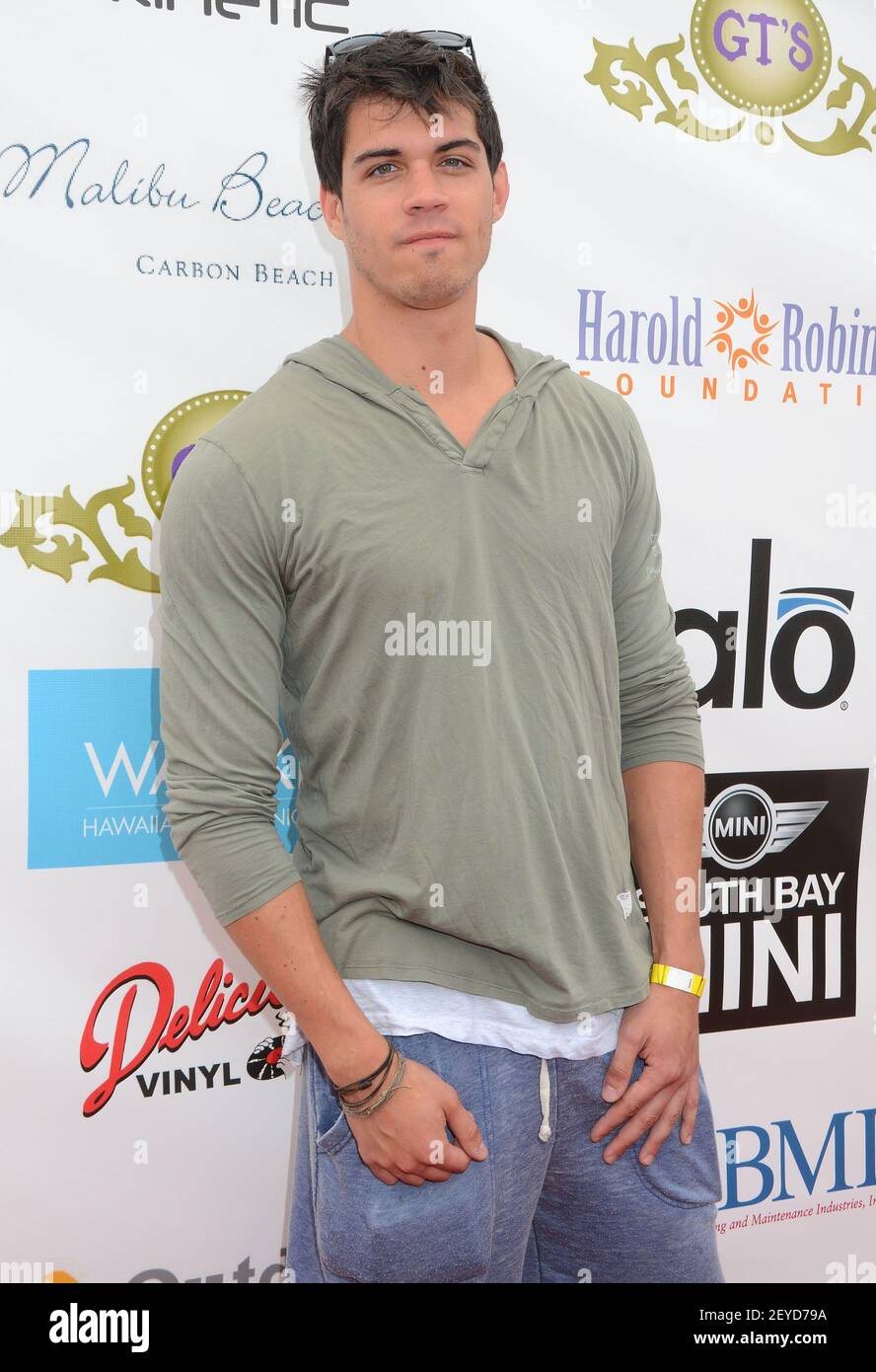 02 June 2013 - Santa Monica, CA - Peter Yurkowski (Survivor ...