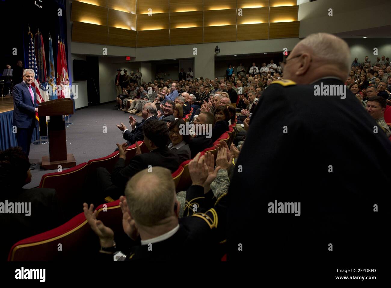 Secretary of Defense Chuck Hagel recognizes the oldest Army soldier in ...