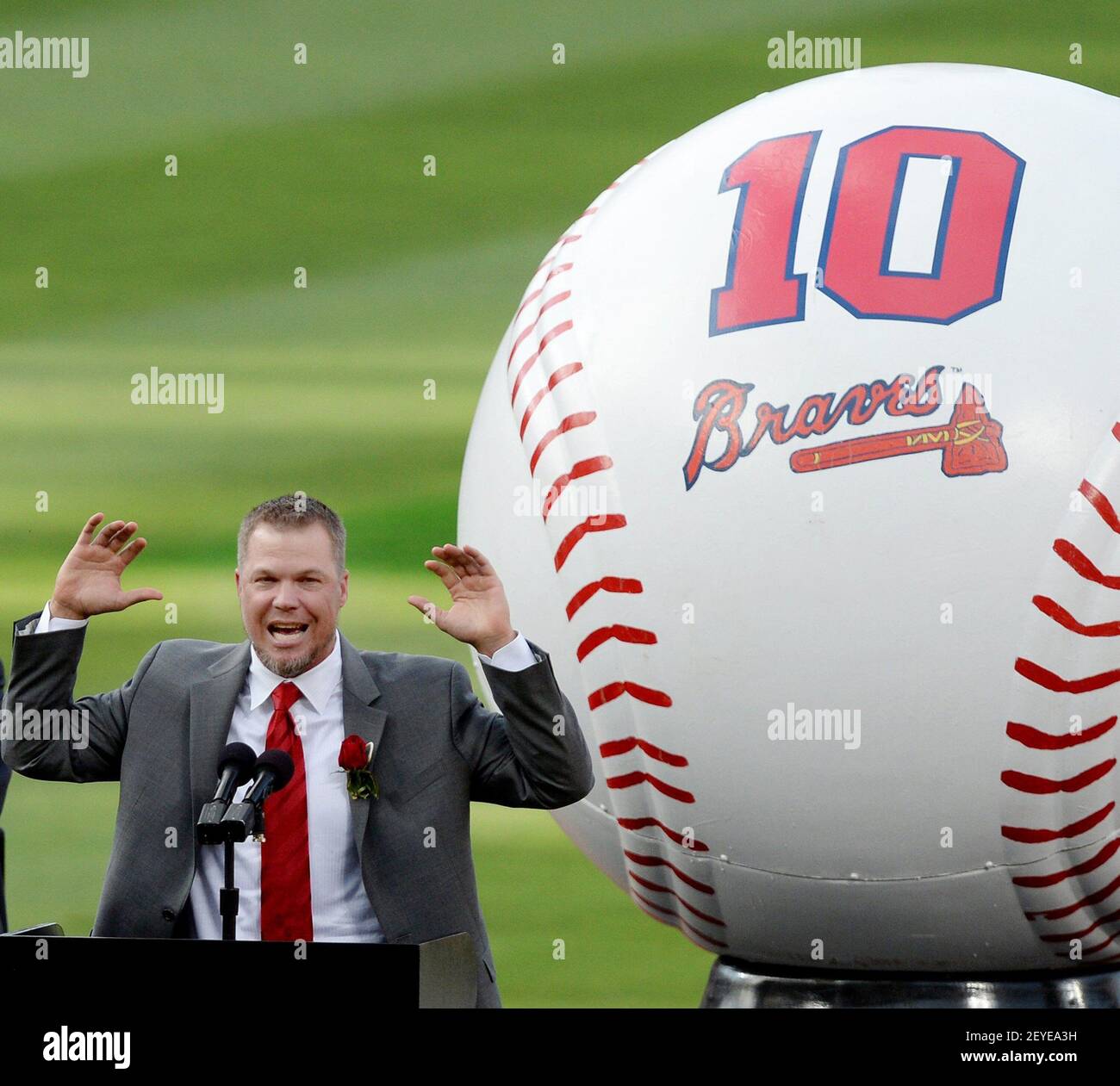 Former Atlanta Braves player Chipper Jones speaks to Braves fans during ...