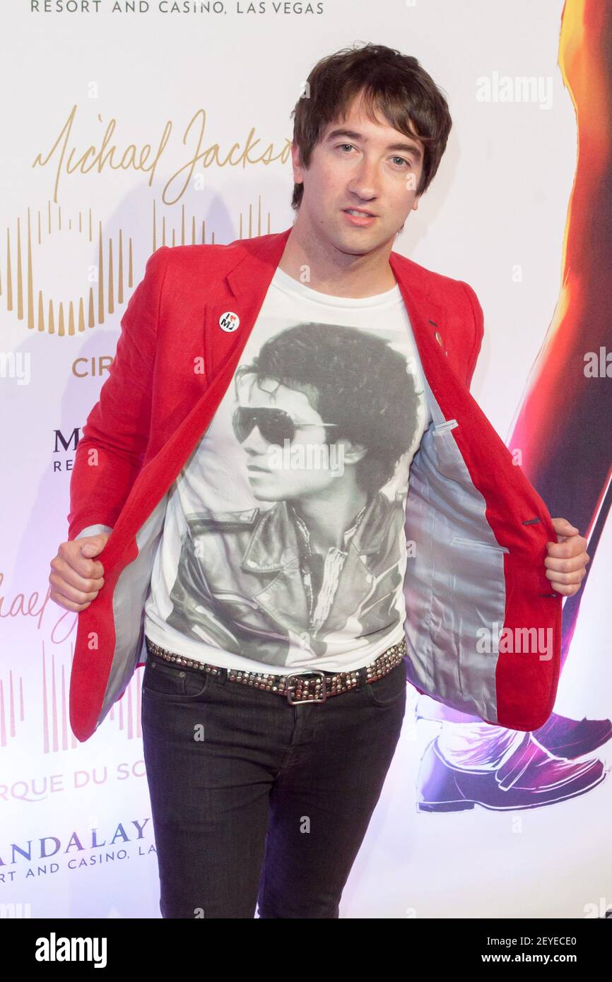 Tom Higgenson attends the Michael Jackson ONE World Premiere inside ...