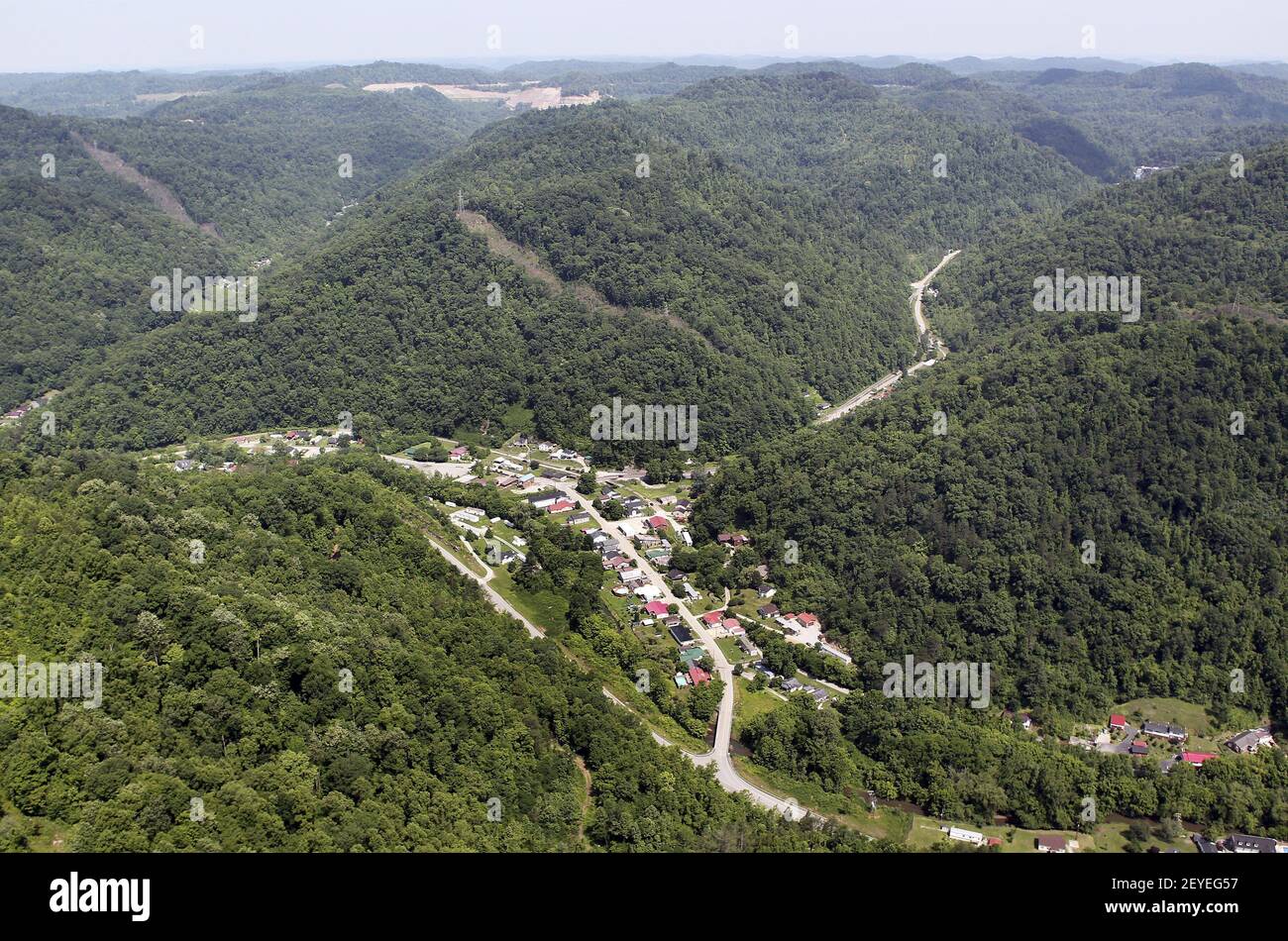 An aerial view of the town of Sassafras looking northwest towards ...