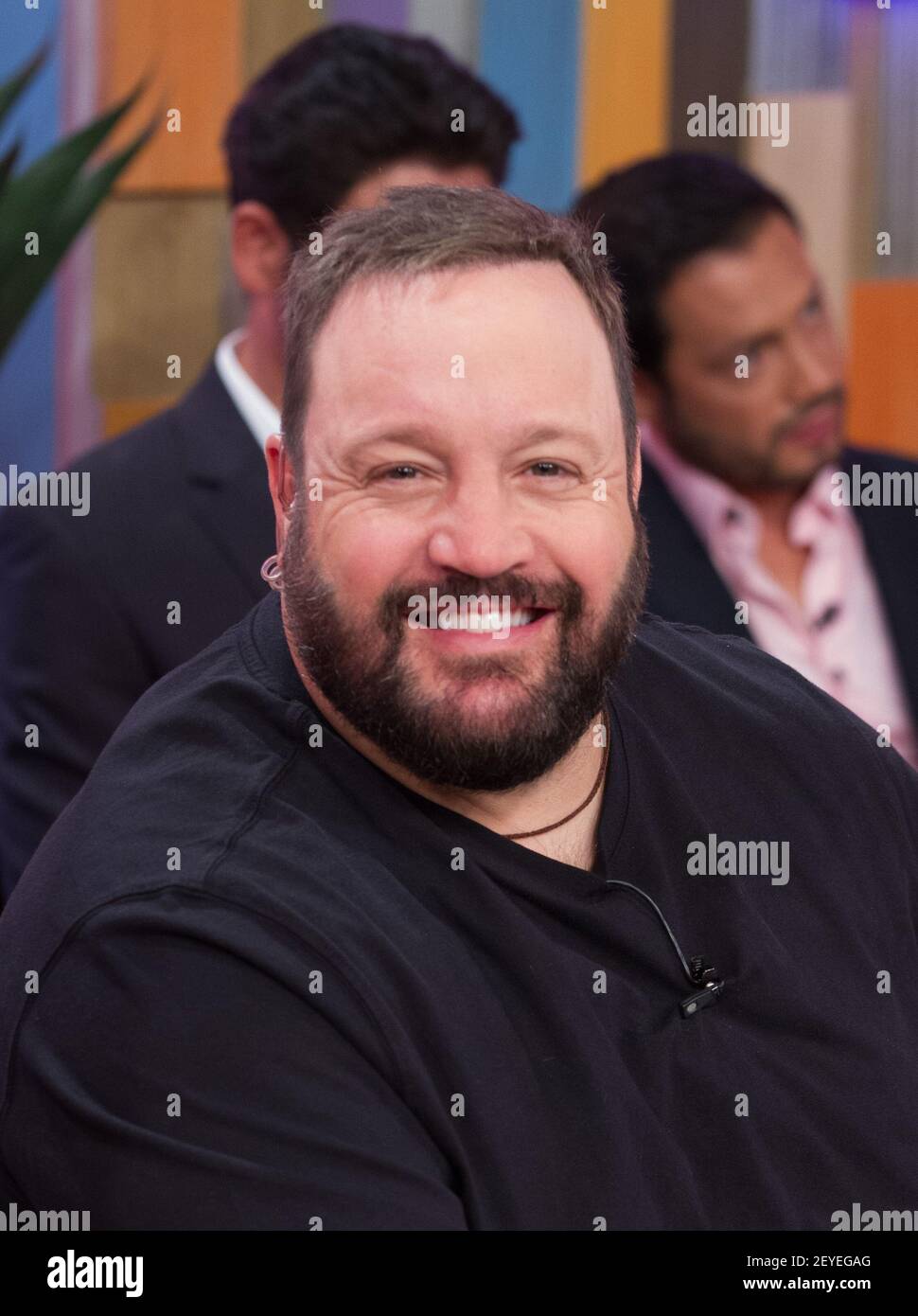 Kevin James of 'Grown Ups 2' cast appears on Univision's 'Despierta ...