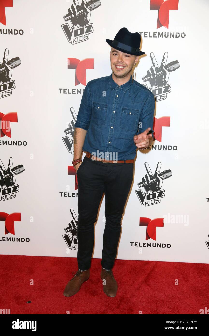 Jesse attends the red carpet for Telemundo's "La Voz Kids" second stage ...