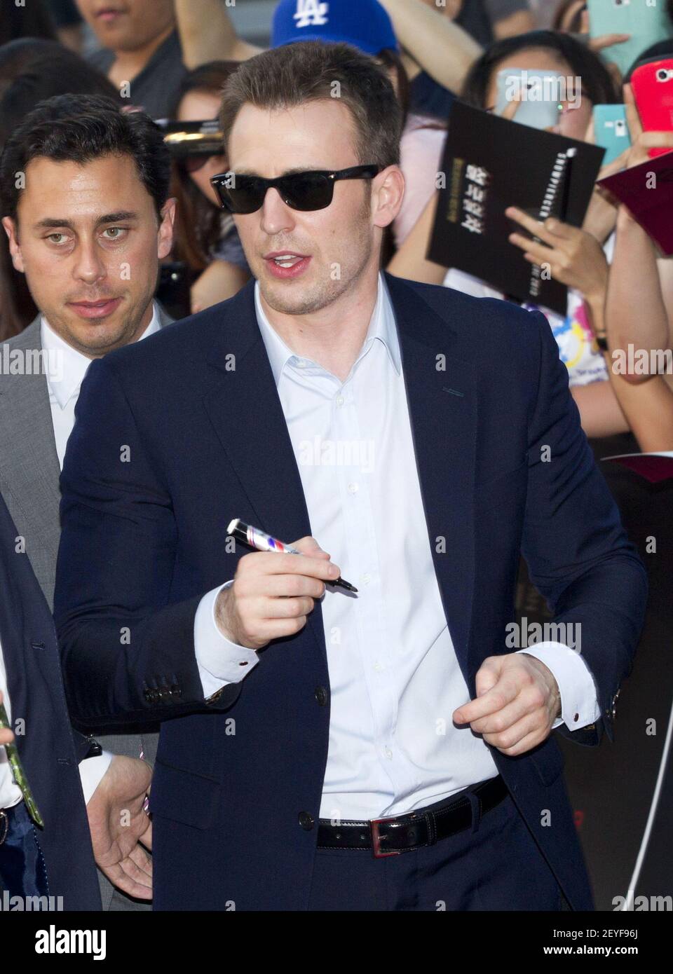 29 July 2013 - Seoul, South Korea : Actor Chris Evans, arrive red ...