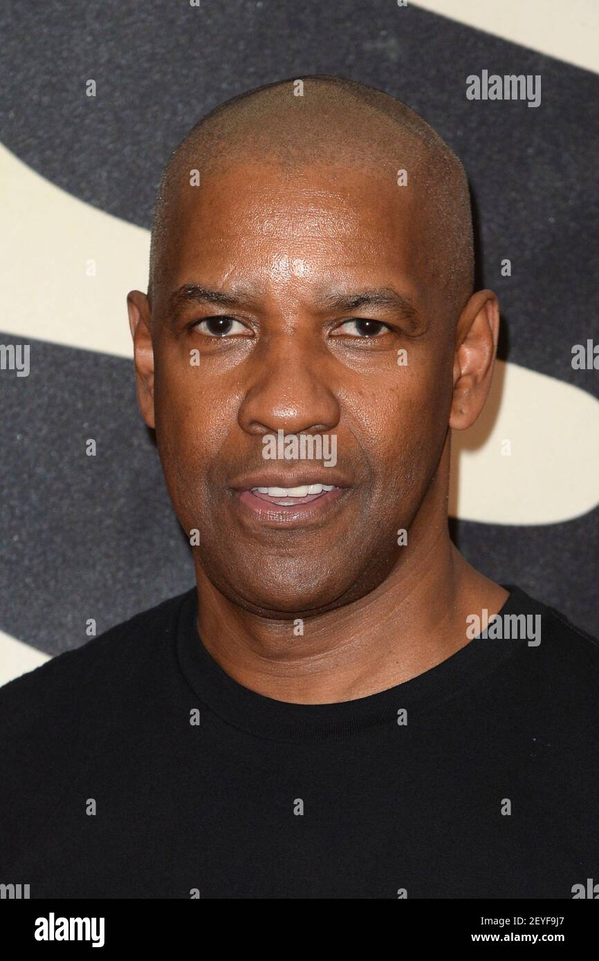 Actor Denzel Washington attends the '2 Guns' New York Premiere at SVA ...