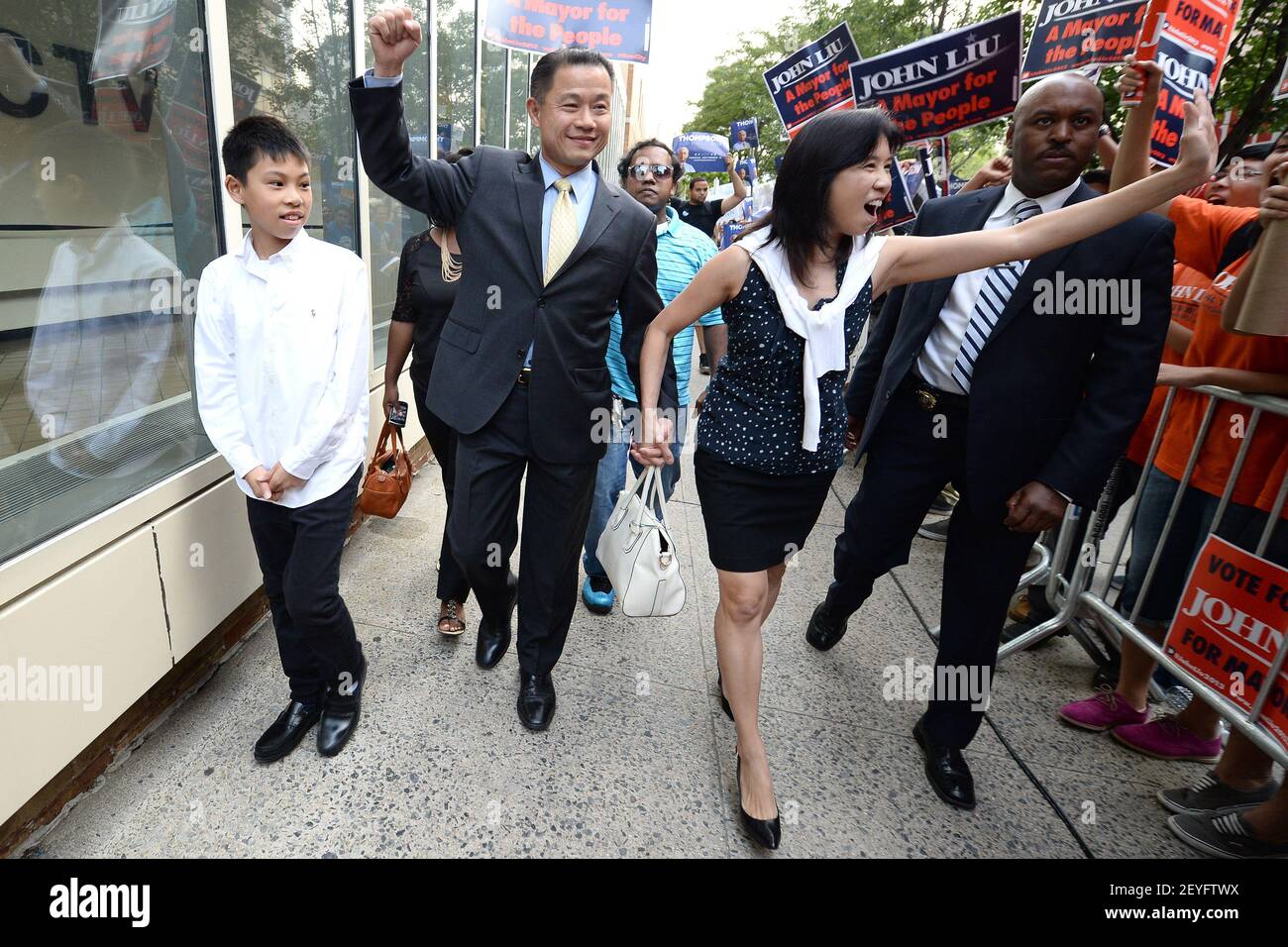 New York City Democratic Mayoral Candidate John Liu (Center) arrives ...