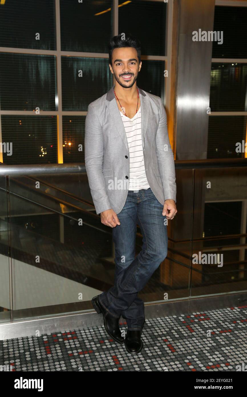 Shalim Ortiz poses backstage at Telemundo's Premios Tu Mundo Awards at ...