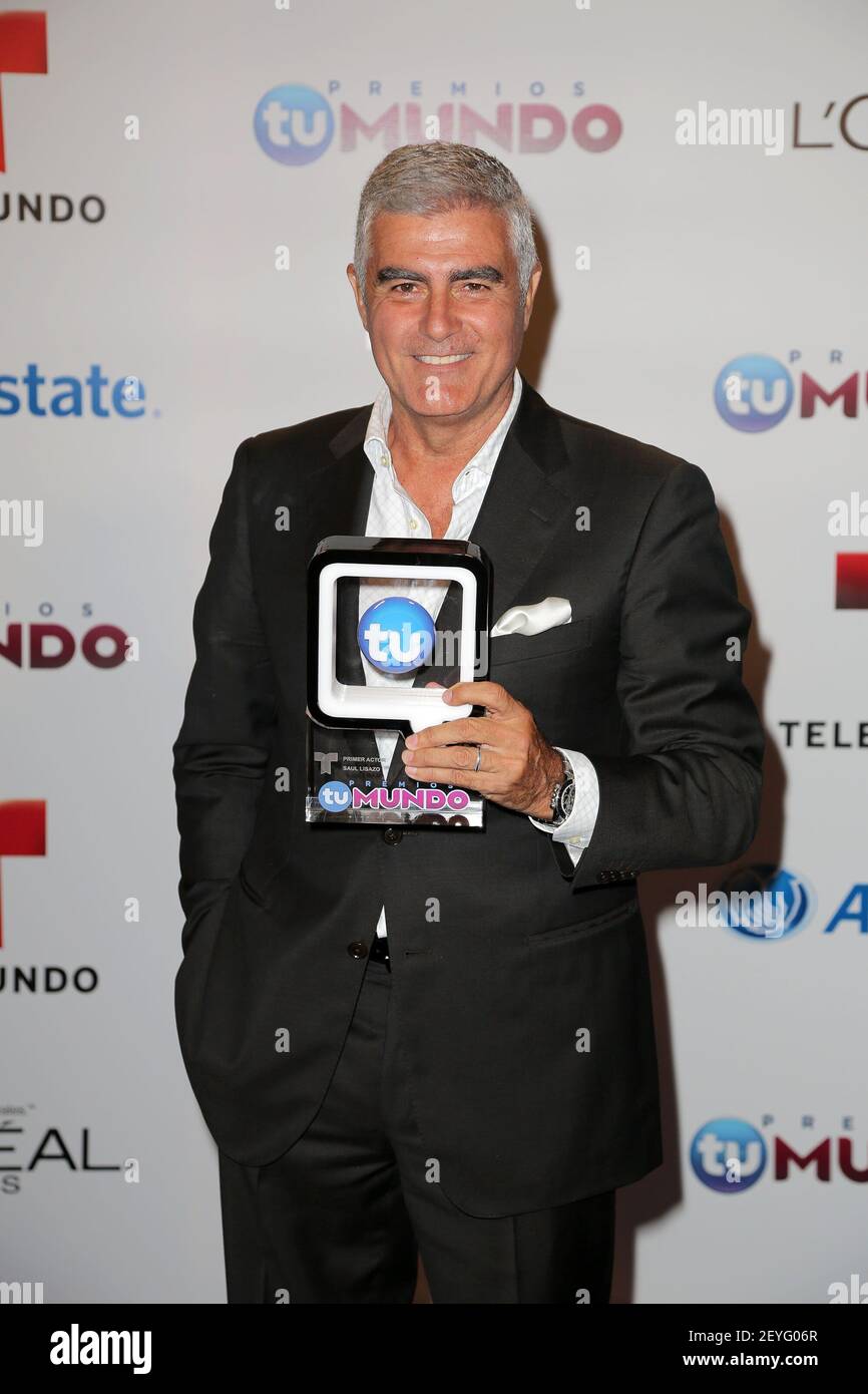 Saul Lisazo poses backstage at Telemundo's Premios Tu Mundo Awards at ...