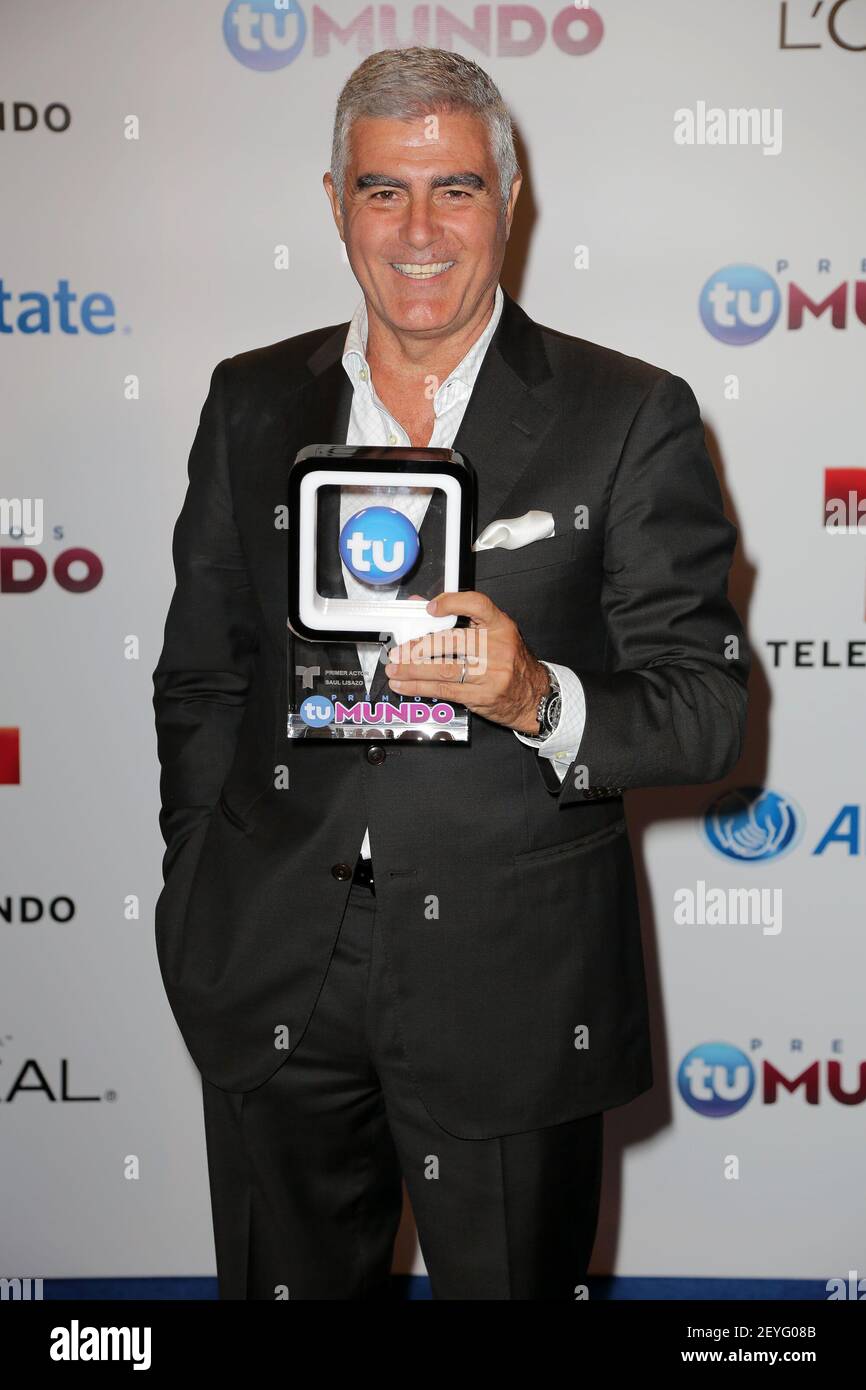 Saul Lisazo poses backstage at Telemundo's Premios Tu Mundo Awards at ...