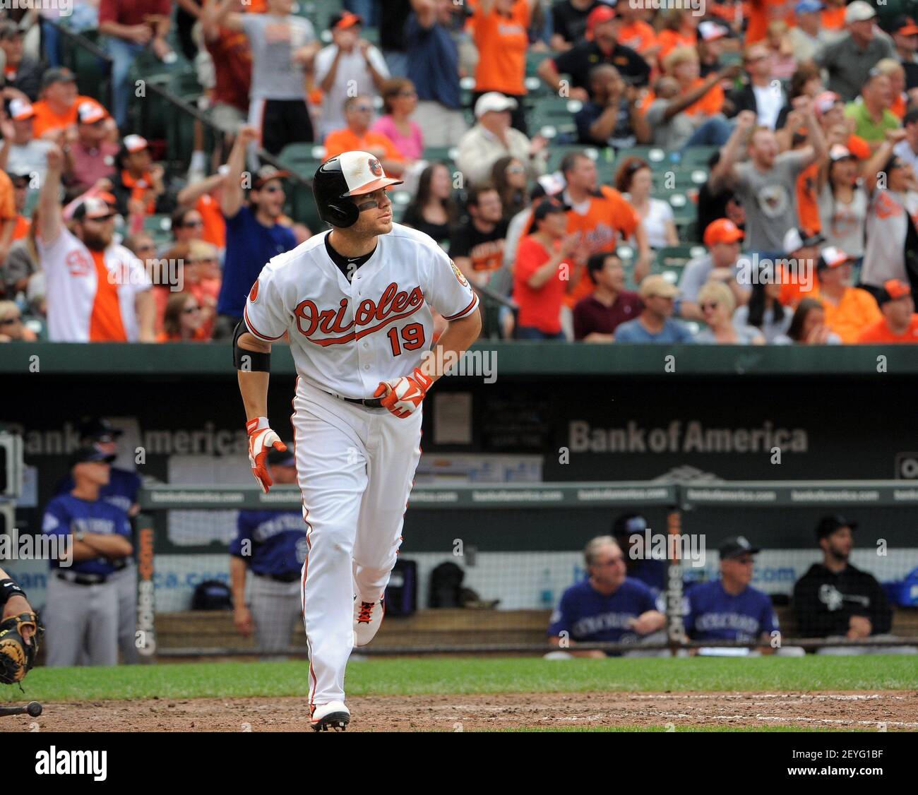 Baltimore Orioles' Chris Davis (19) hits a 2-run homer against the ...