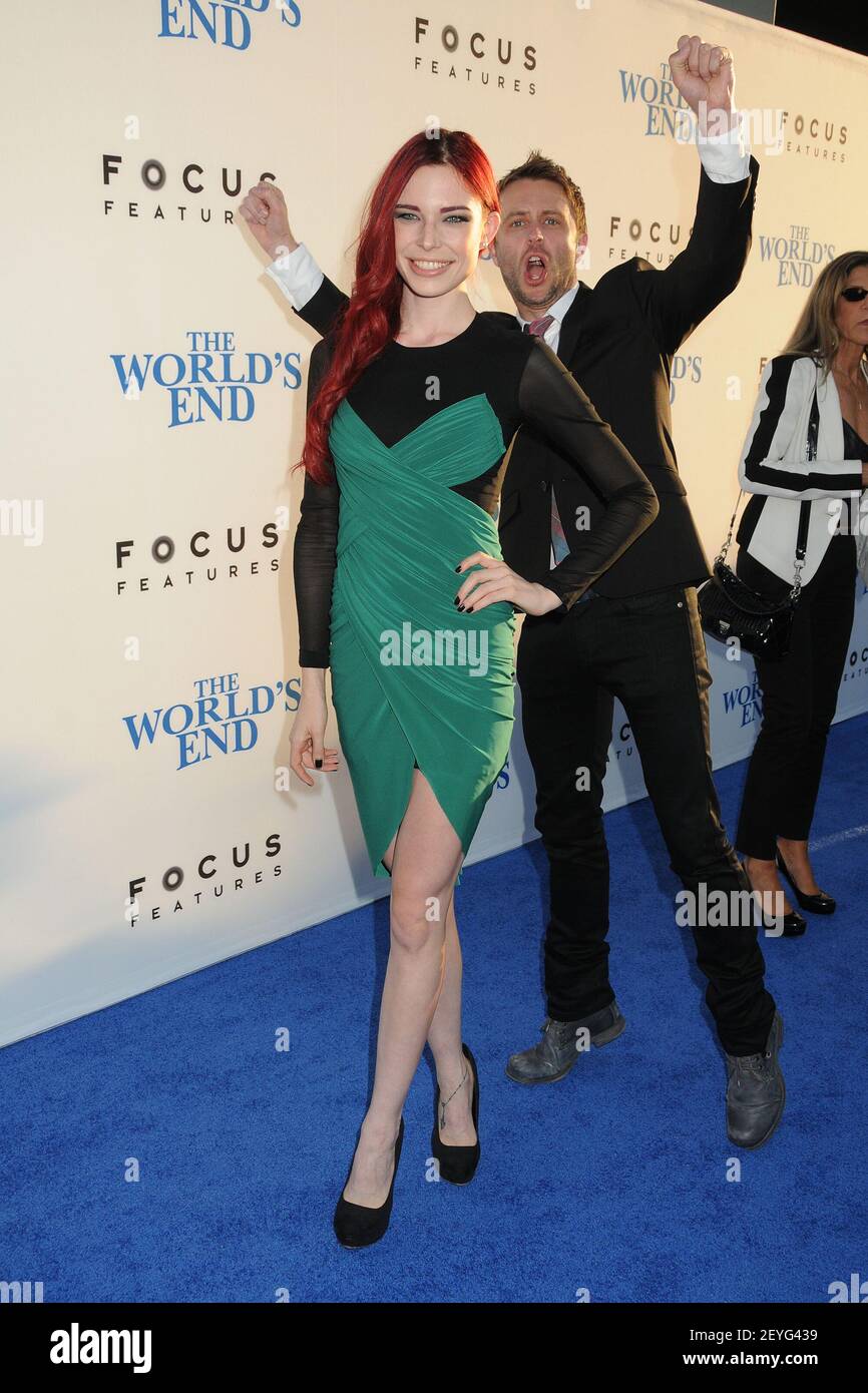 Chloe Dykstra Chris Hardwick Cosplay