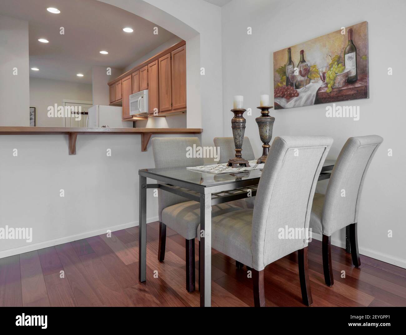 Modern residential dining room interior Stock Photo - Alamy