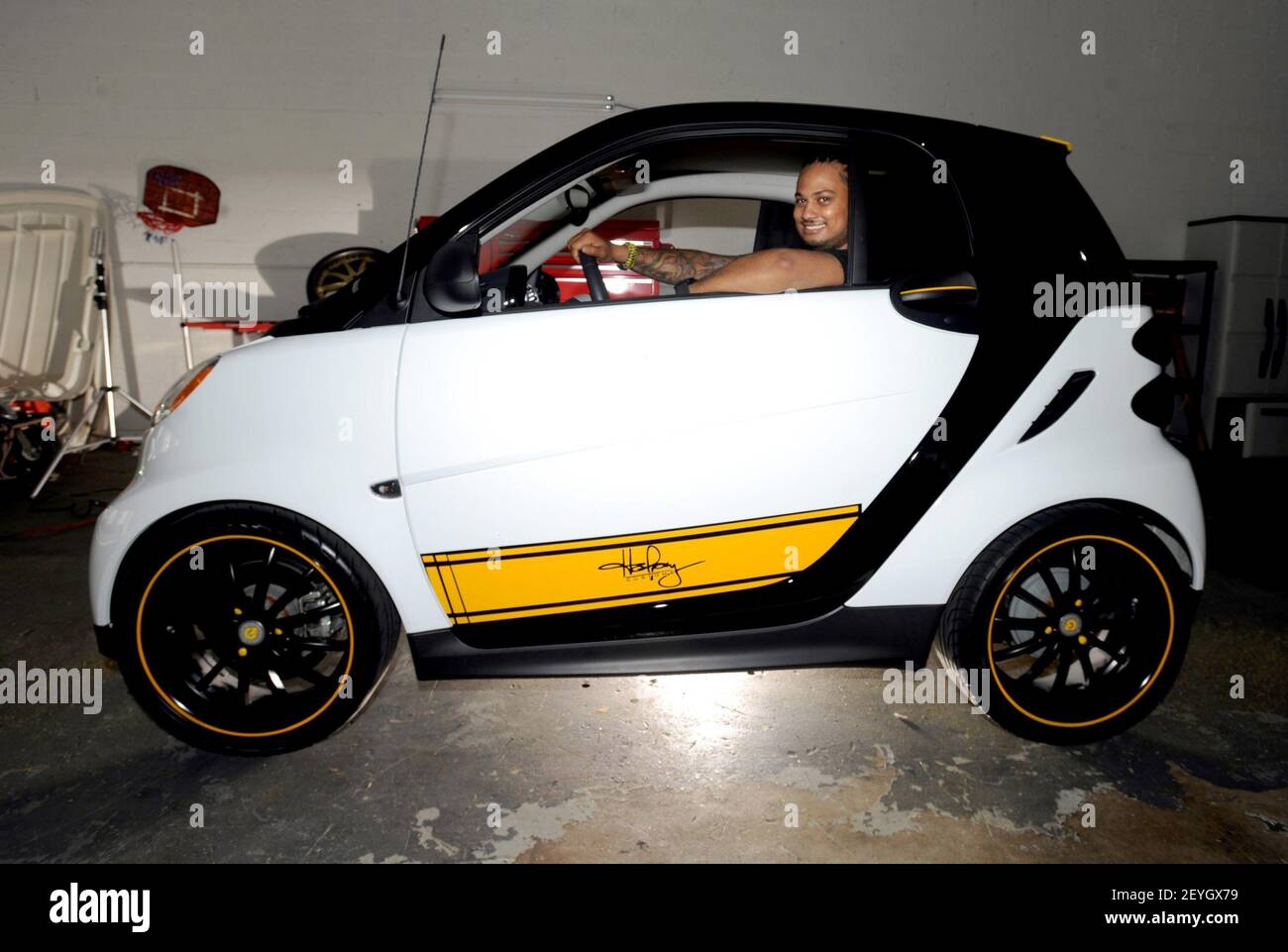 Lowered Smart Car