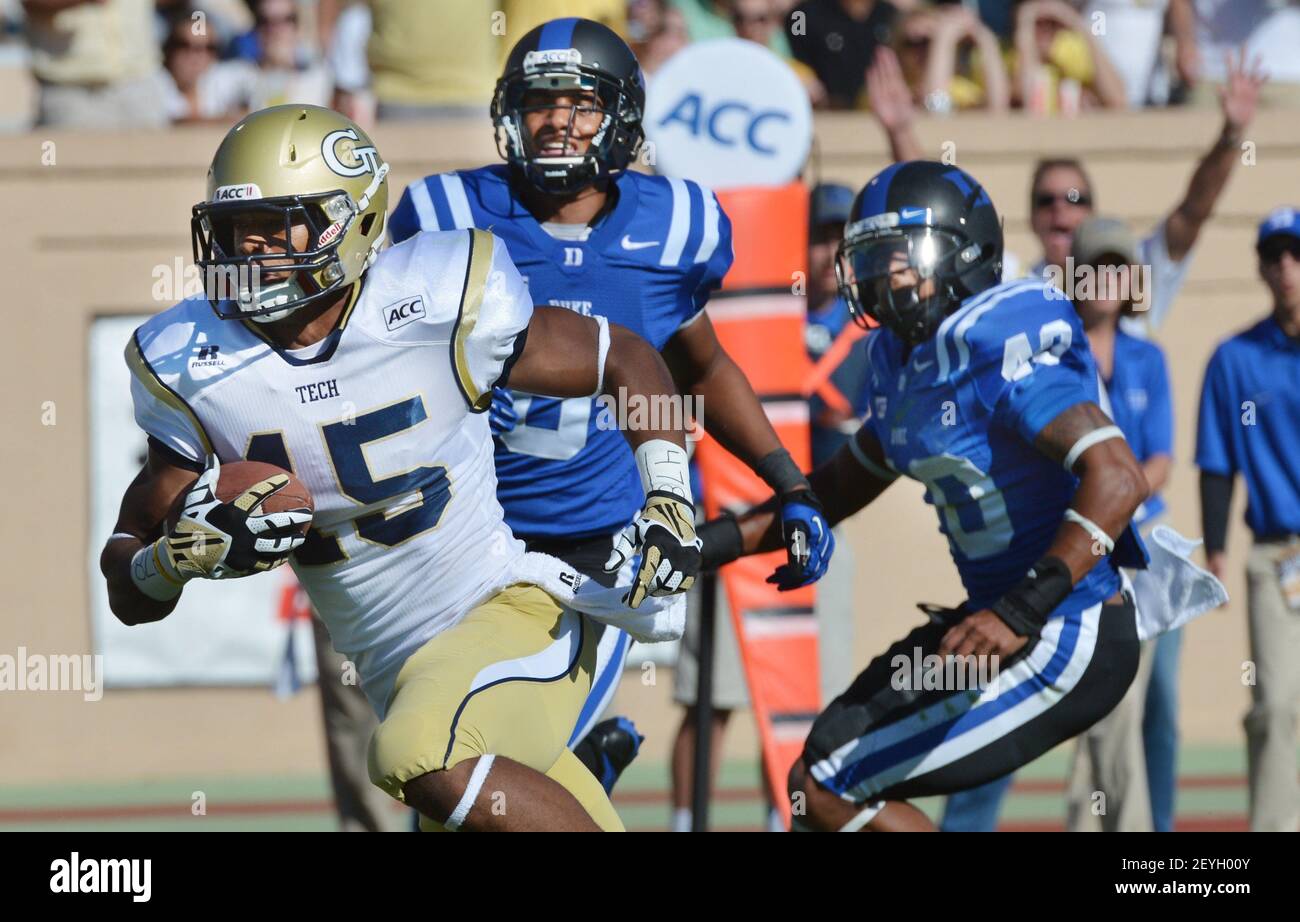 Georgia Tech wide receiver DeAndre Smelter (15) beats Duke safety ...