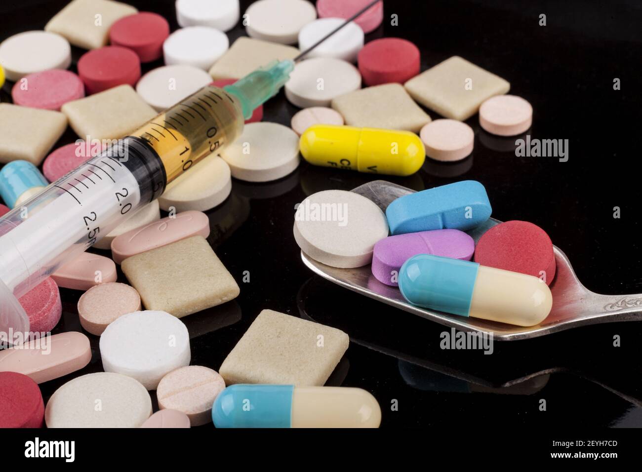 Syringe and Spoon Stock Photo - Alamy