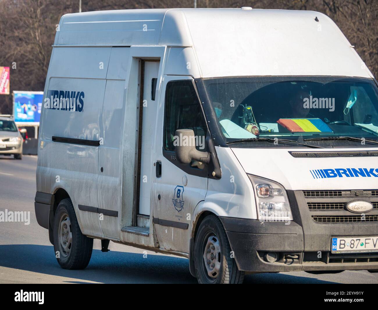 Brinks armored truck hi-res stock photography and images - Alamy