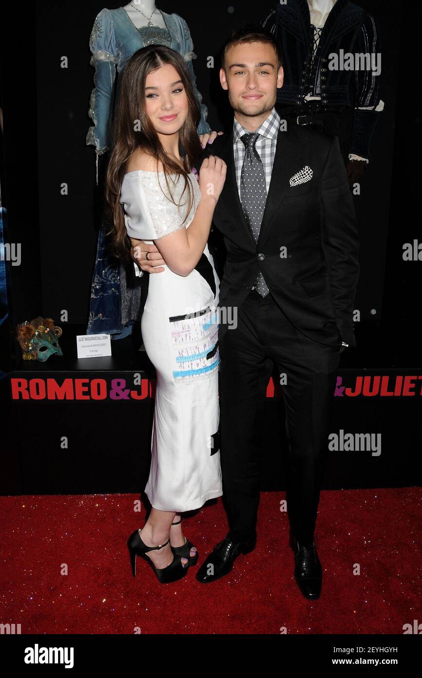 24 September 2013 - Hollywood, California - Hailee Steinfeld, Douglas ...