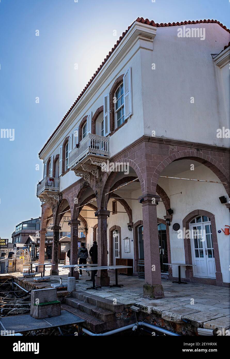 old building with bay window and arches Stock Photo - Alamy