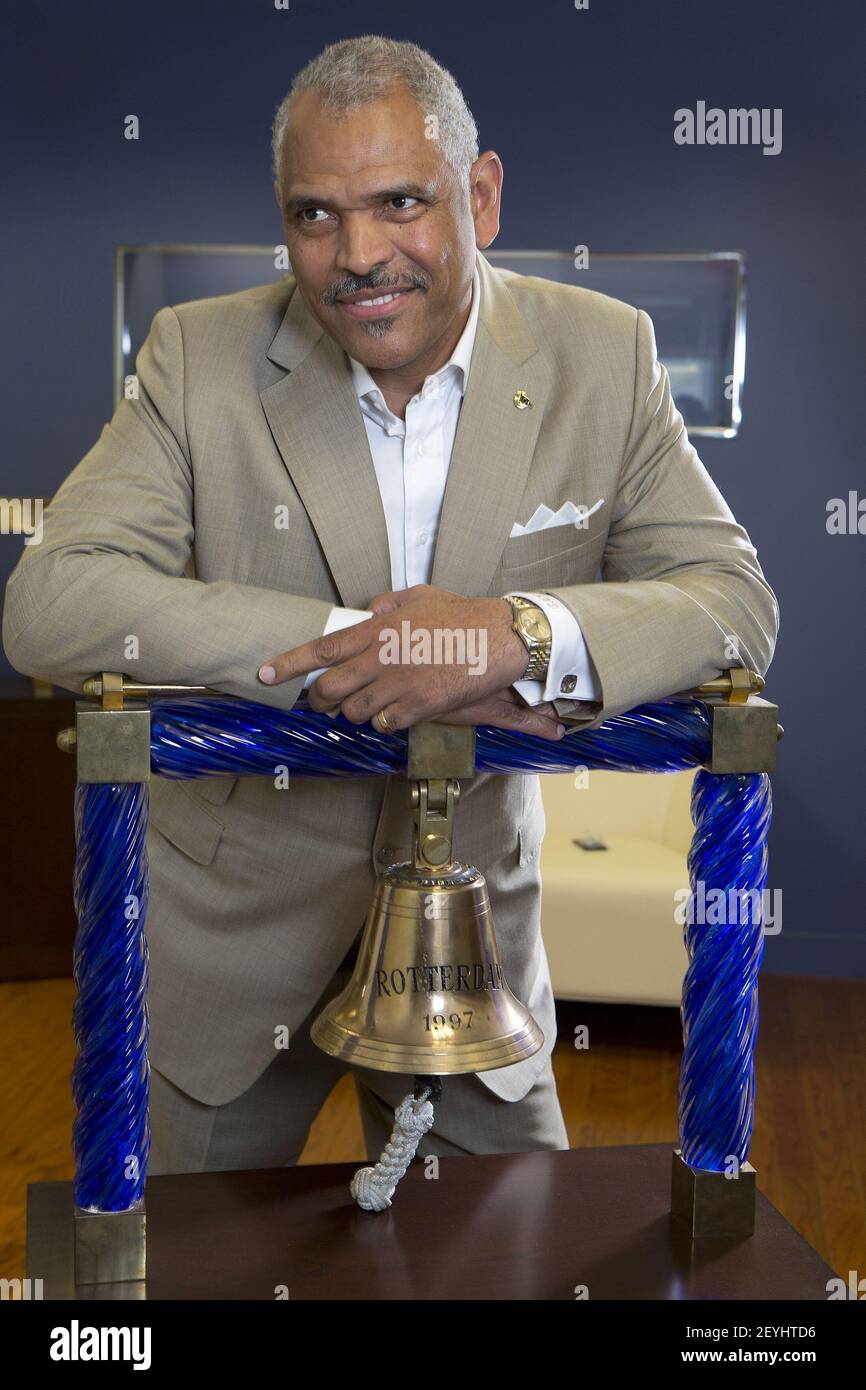 Arnold Donald of Carnival Corp is the new CEO in the post-Triumph, post ...