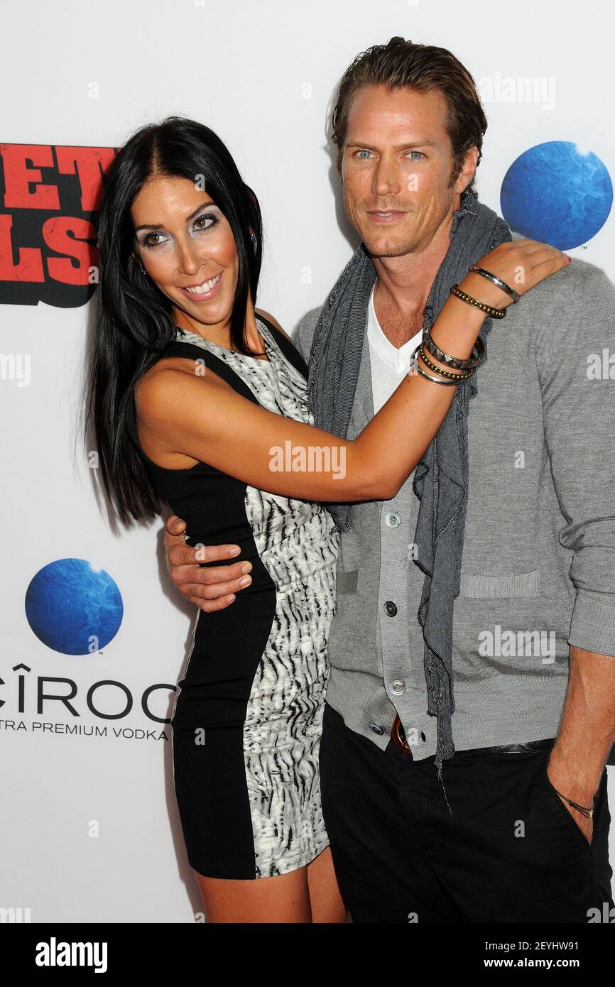 Jason Smith And Anna Hutchison Married