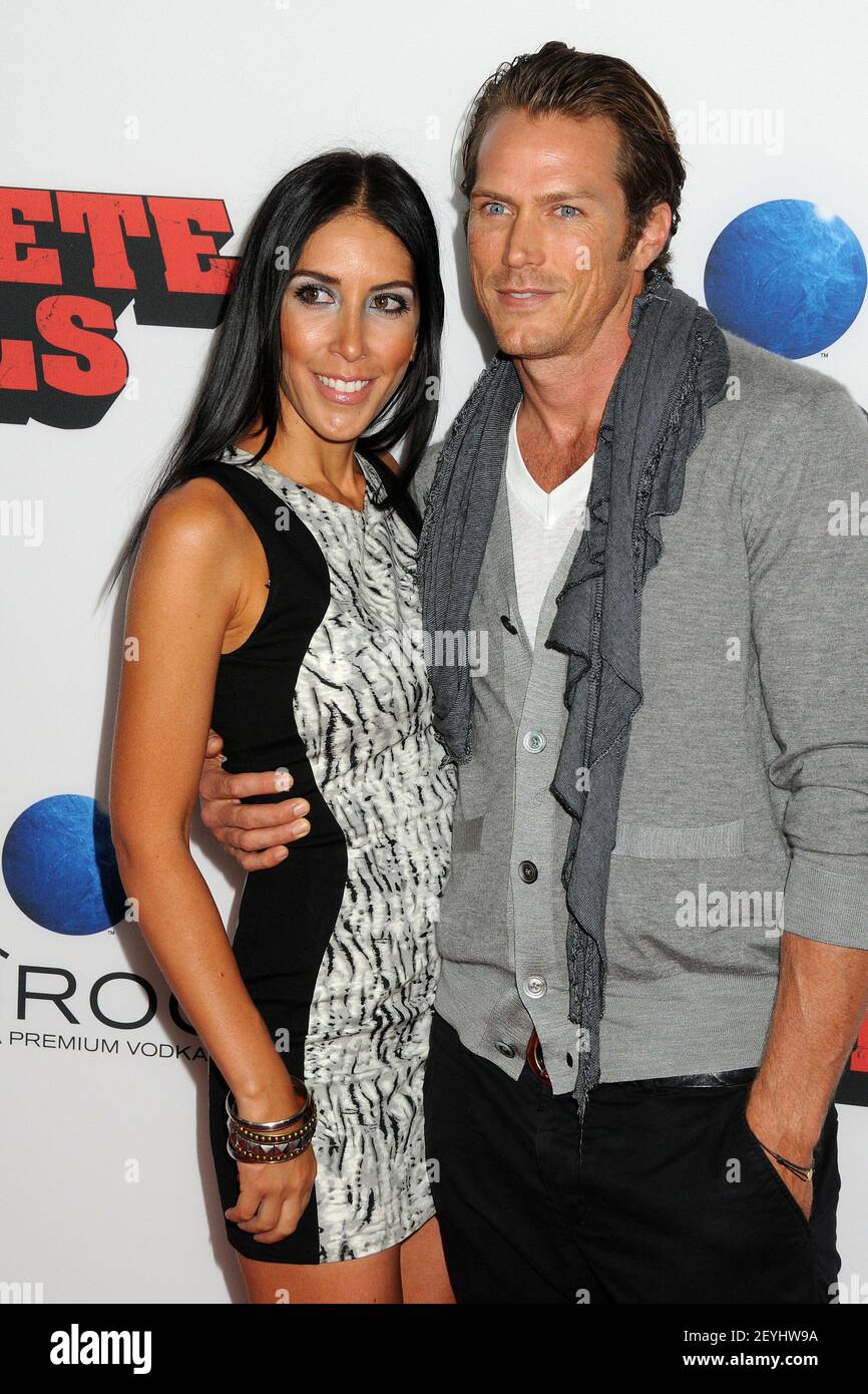 Jason Smith And Anna Hutchison Married